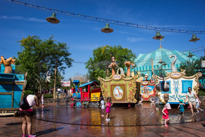 Casey Jr. Splash 'N' Soak Station - The Mickey Wiki: Your Walt Disney ...